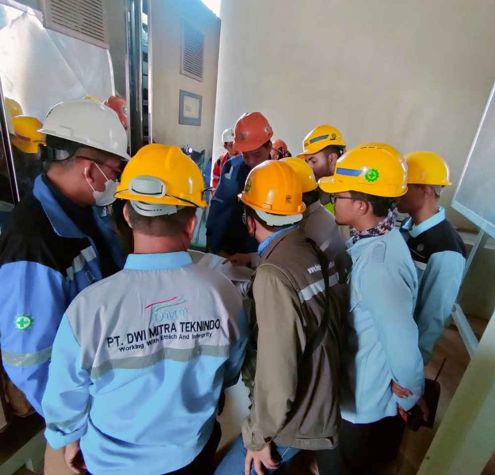 WE ARE HIRING - PT. DWI MITRA TEKNINDO